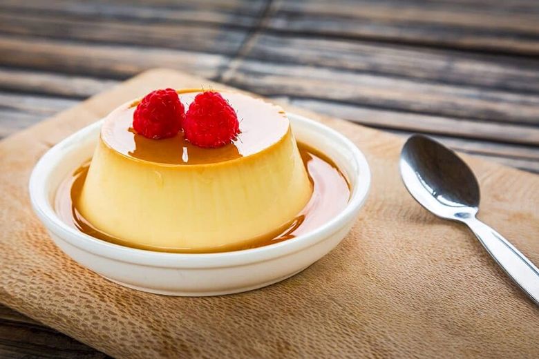 Cách làm bánh flan bằng lò vi sóng nhanh chóng tại nhà